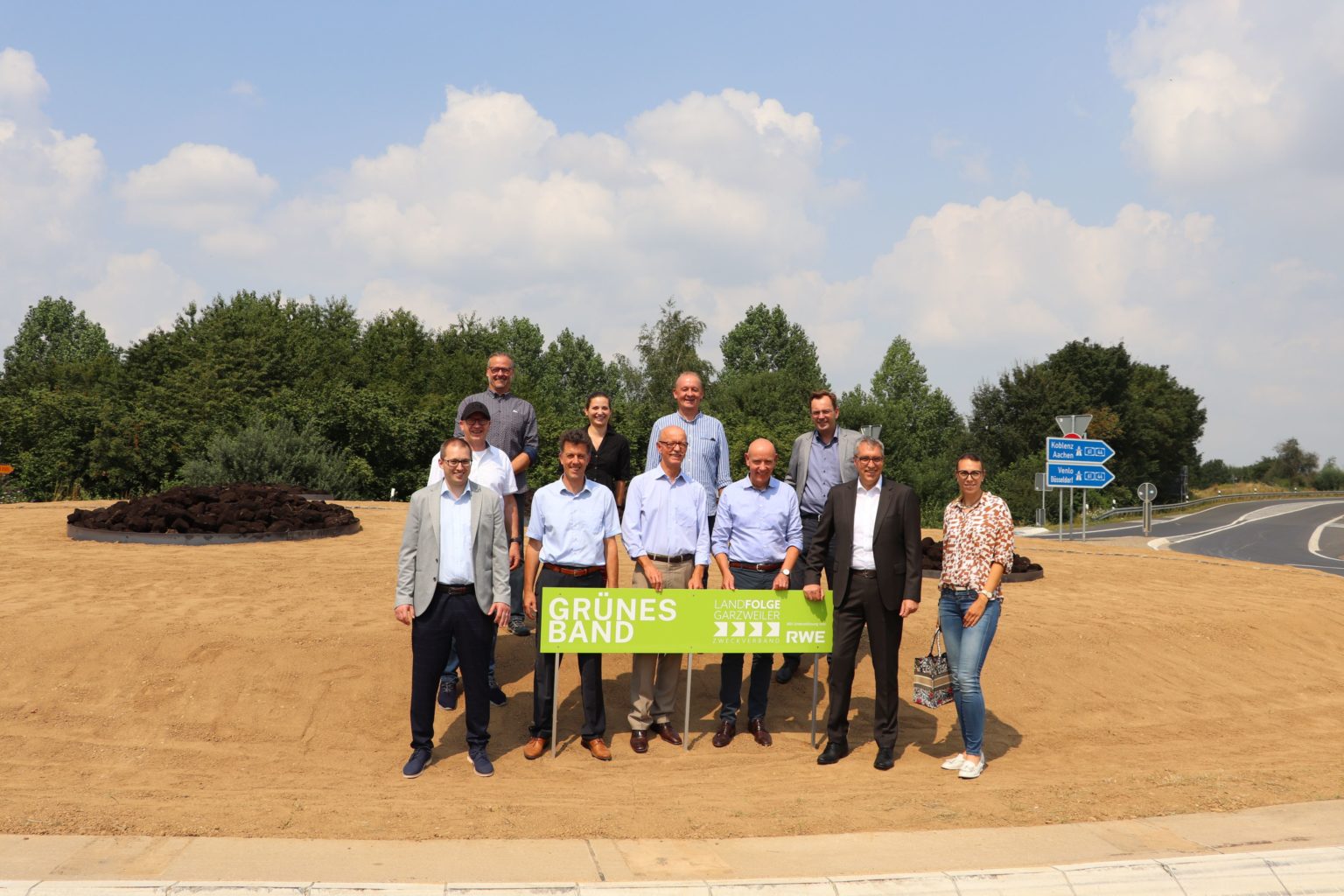 Grünes Band: Umgestalteter Kreisverkehr bei Jackerath wurde eingeweiht ...