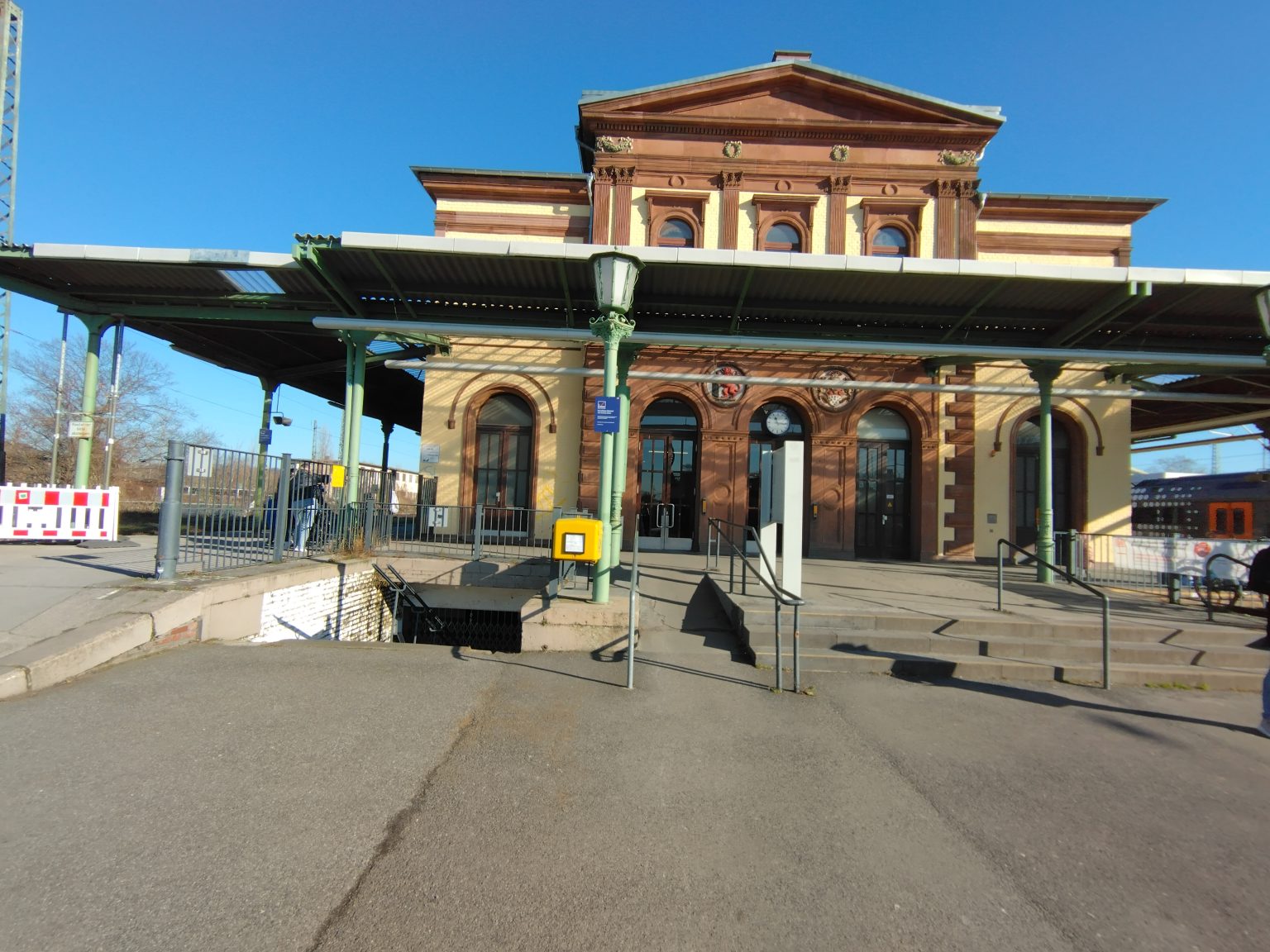 Neues Förderprogramm: Der Dürener Bahnhof soll schöner werden » DN-News