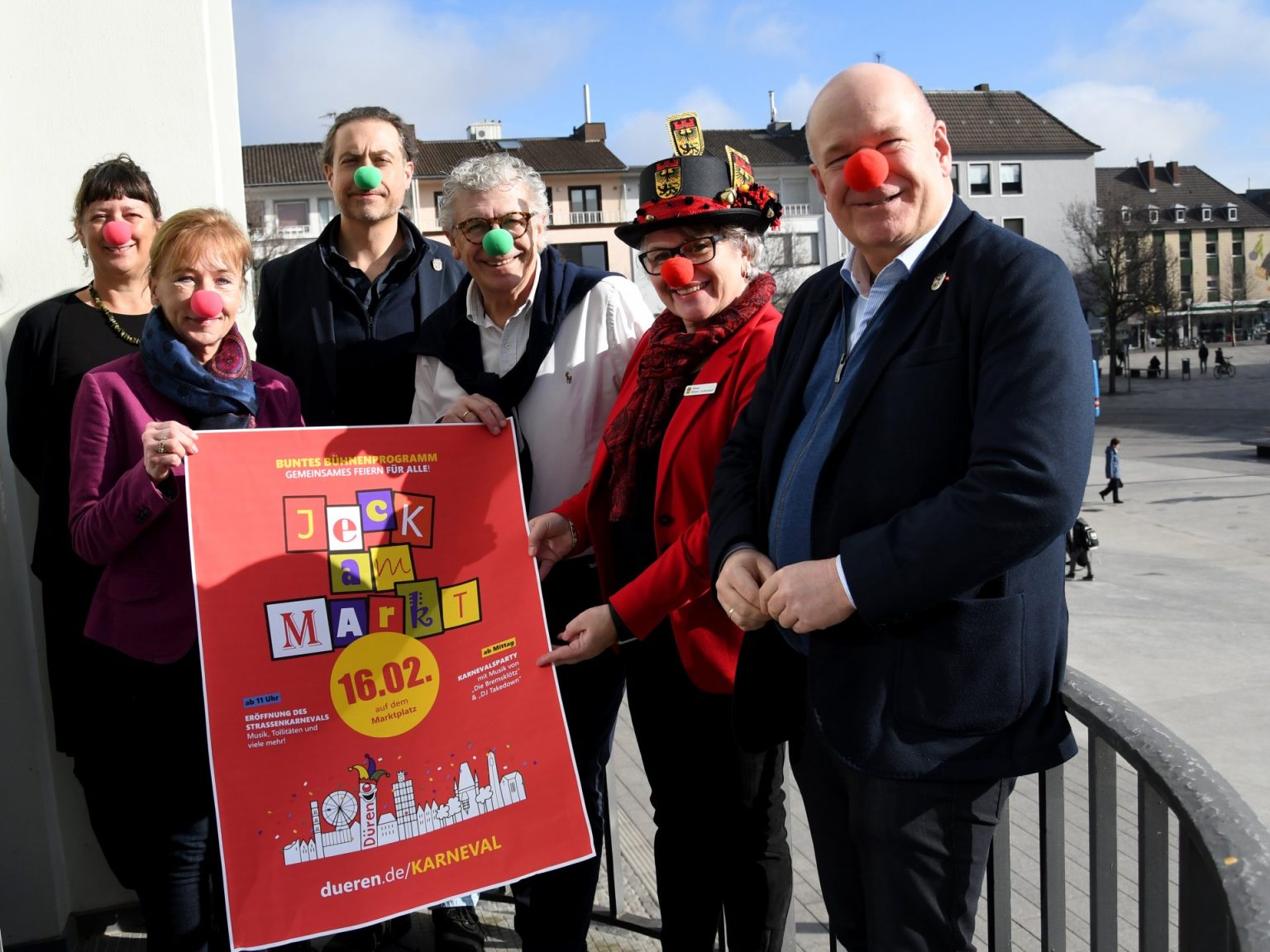 Weiberfastnacht: "Jeck am Markt" - Gemeinsame Party für alle auf dem ...